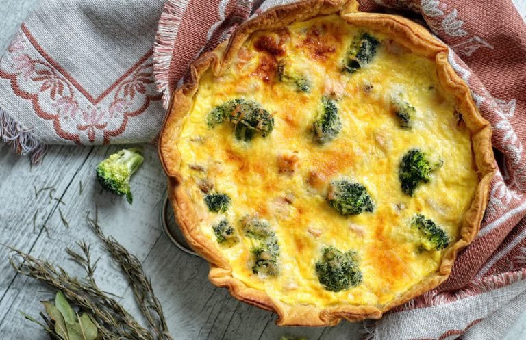 cheesy broccoli and cauliflower quiche - Foost